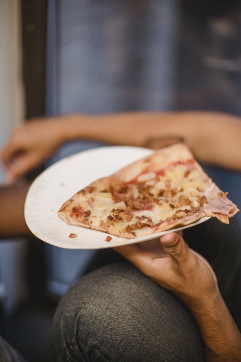 15 Behaviors That Are a Giveaway Someone Grew Up Poor (Like Me!) - Cha ...
