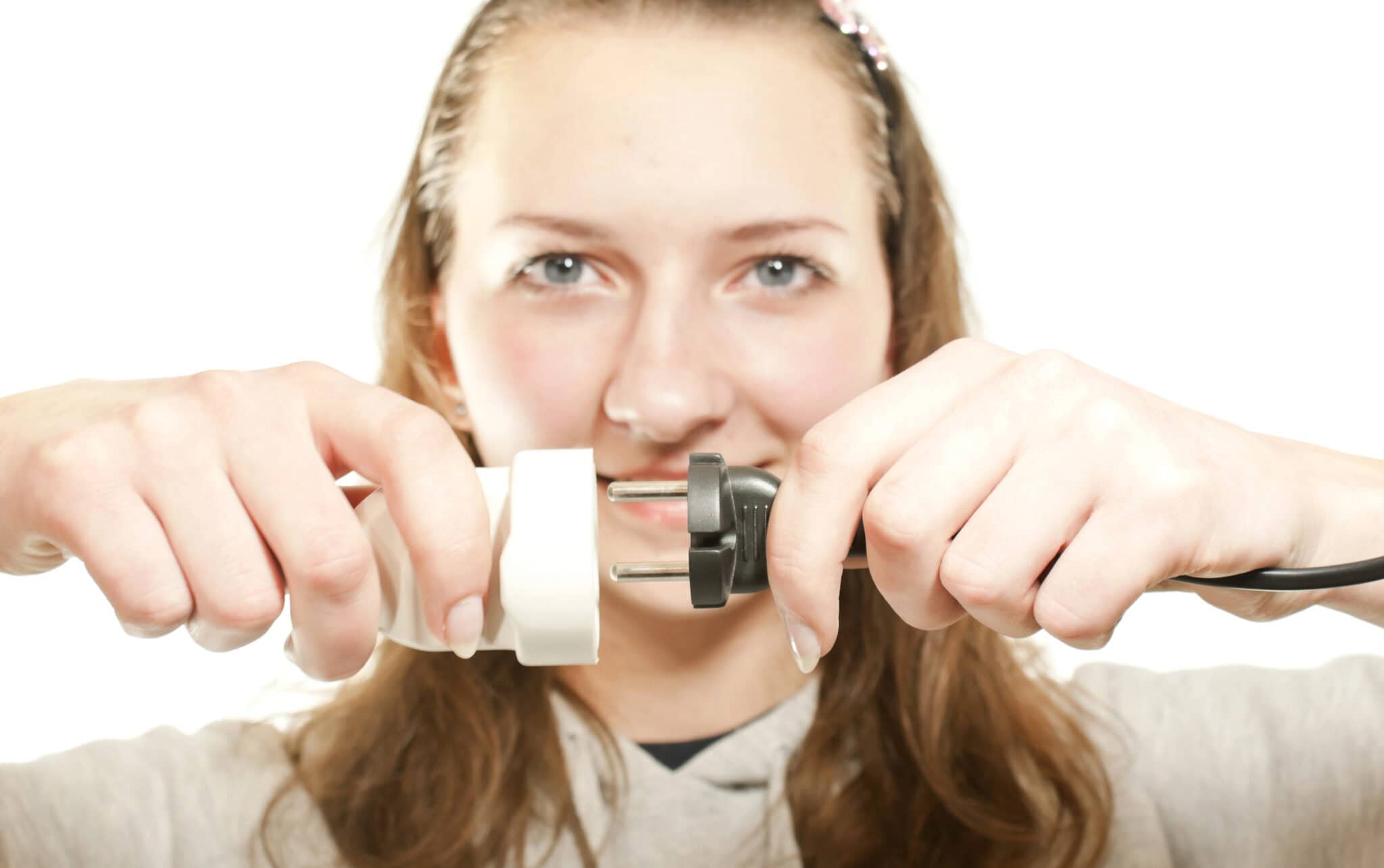 Unplug These 15 Energy Vampires And Save Hundreds on Your Electric Bill ...