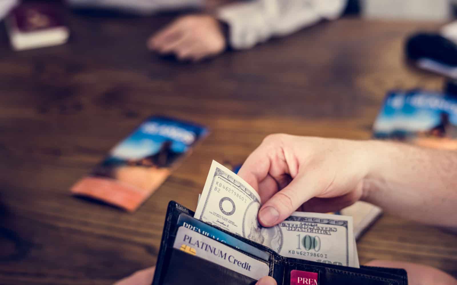 When Paying With Cash Makes the Most Sense - Cha Ching Queen
