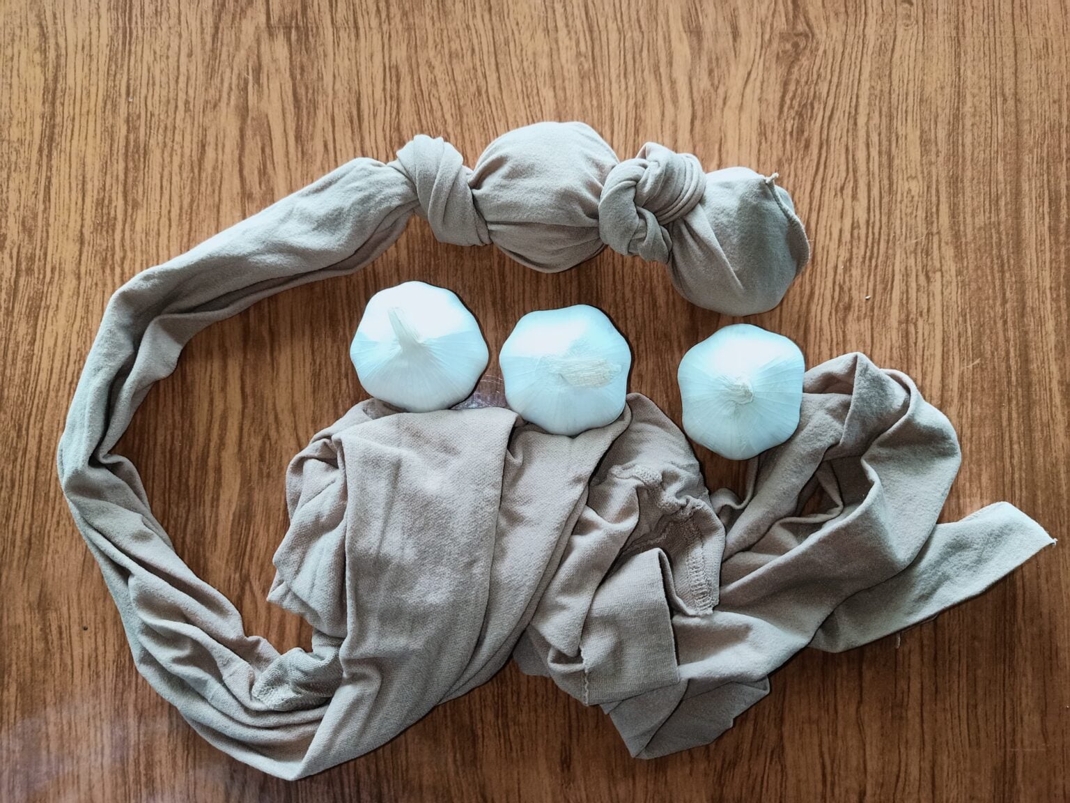21 Clever Pantyhose Hacks - Cha Ching Queen